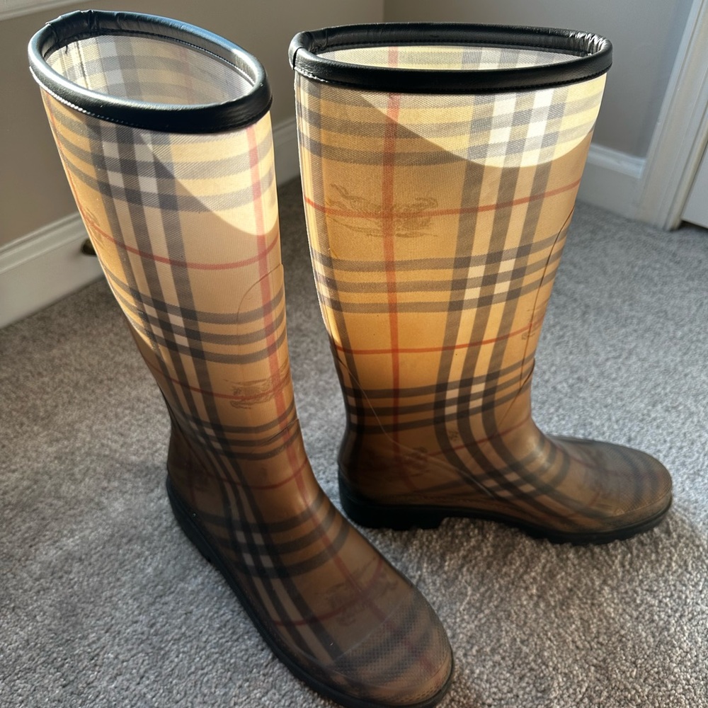 Burberry Rainboots - Gem